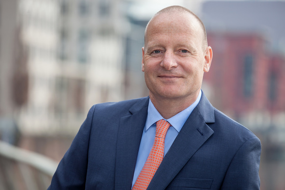 Chubb, Darag, Kathrin Feldmann | Herbert Frommes Versicherungsmonitor