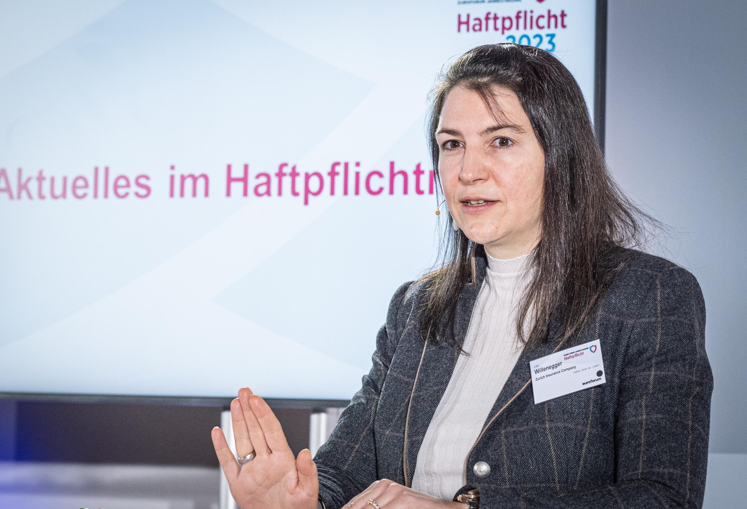 Lisa Willenegger | Namen | Herbert Frommes Versicherungsmonitor